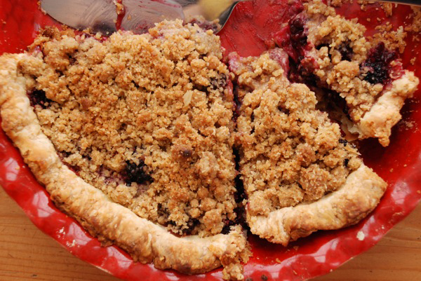 Best Blackberry Pie